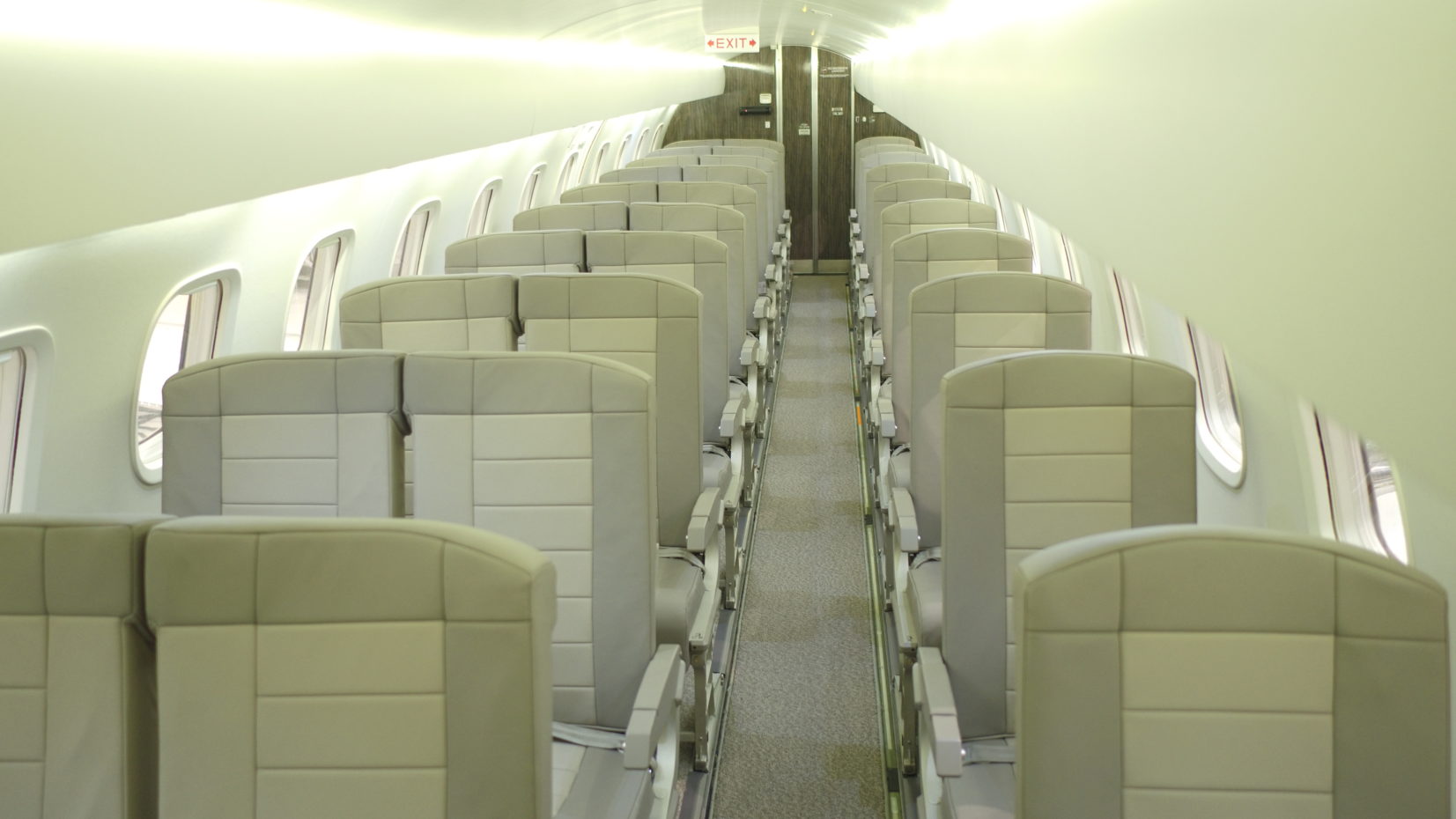 Embraer ERJ 135LR - Business Class Commuter Interior – New United Goderich